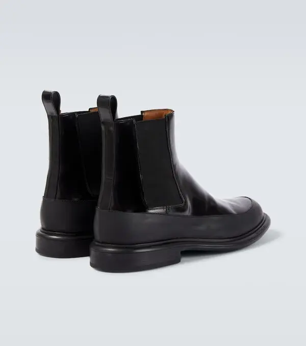 Givenchy Gent Leather Chelsea Boots