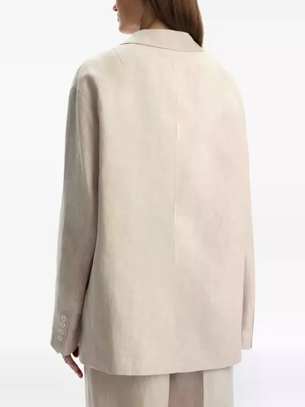 12 STOREEZ Tailored Linen Blazer