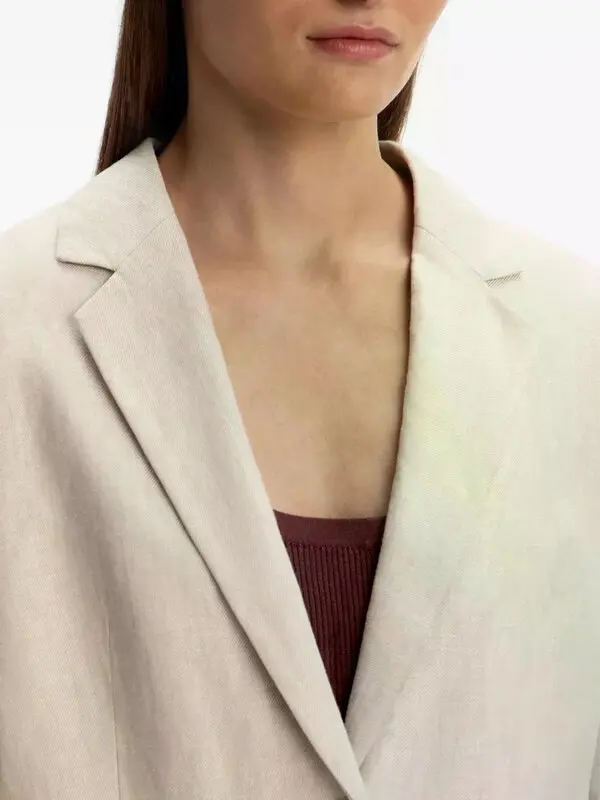12 STOREEZ Tailored Linen Blazer