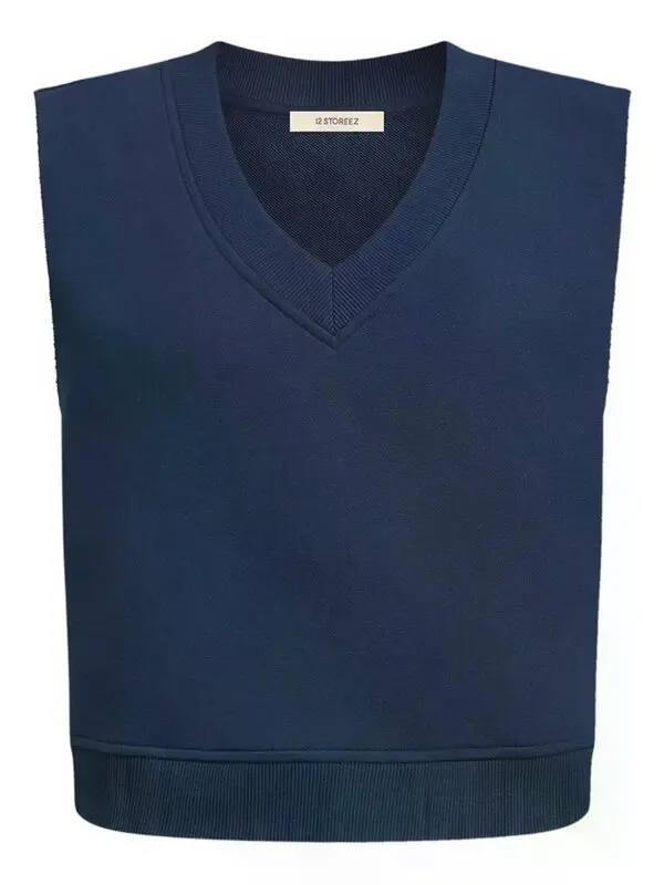 12 STOREEZ V-neck Top