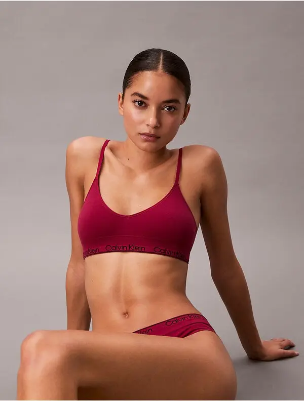 Calvin Klein Naturals Modern Seamless Lightly Lined Triangle Bralette