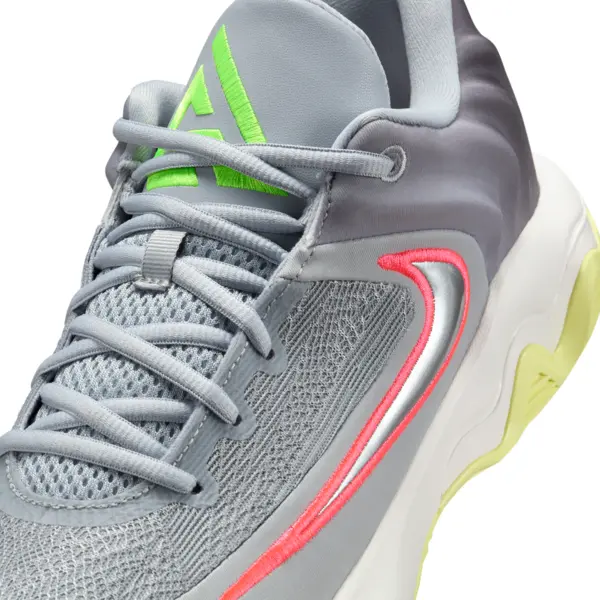 Nike Giannis Immortality Basketball Shoes - Grey