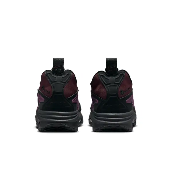 Nike Air Max Sndr Gore-tex Sneakers - Red