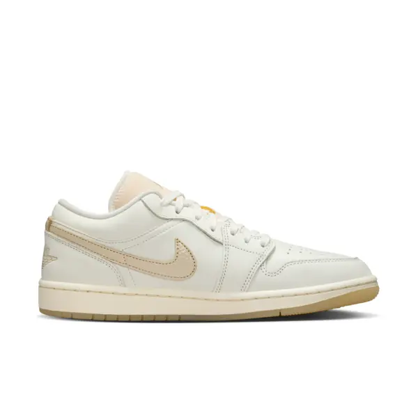 JORDAN 1 Low Se Shoes - White