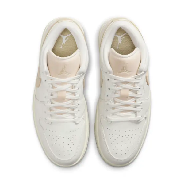 JORDAN 1 Low Se Shoes - White