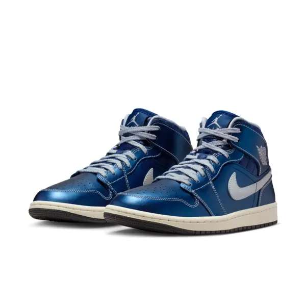 JORDAN 1 Mid Se Sneakers