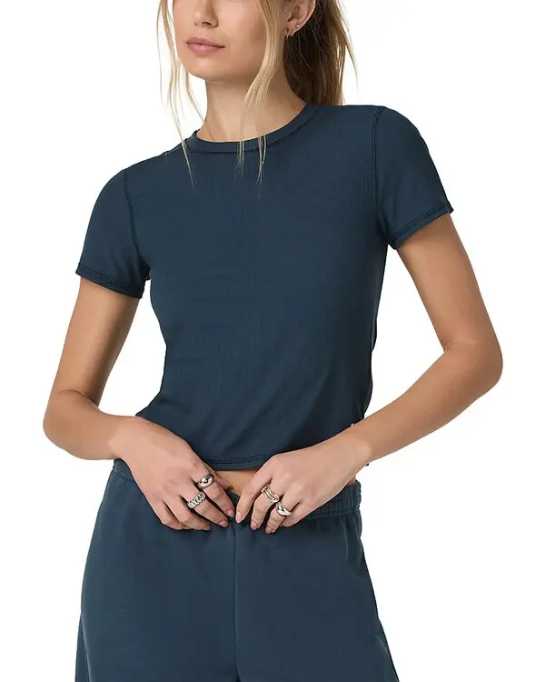 Vuori Pose Fitted Tee - Ocean Blue