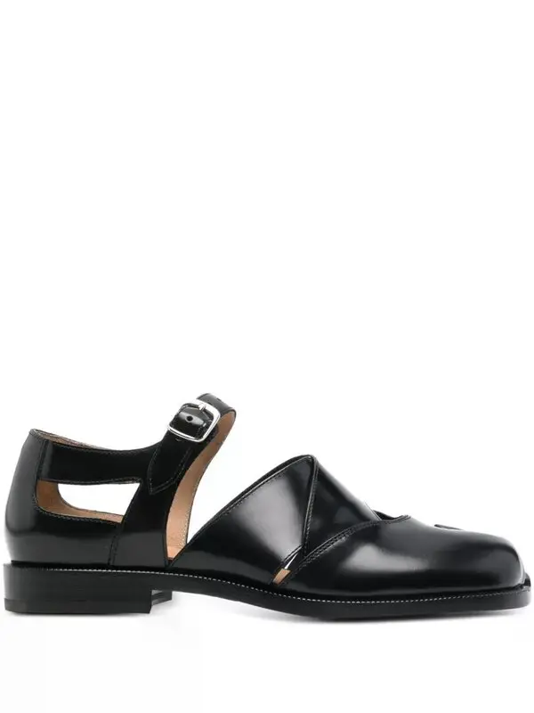 MAISON MARGIELA Tabi-toe Buckle Pumps