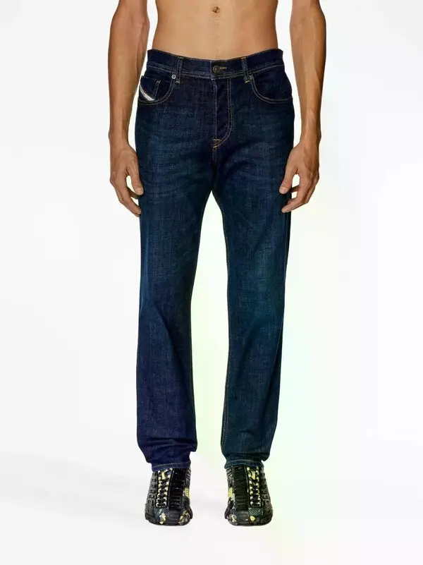 DIESEL® 2023 D-finitive 09f89 Tapered Jeans