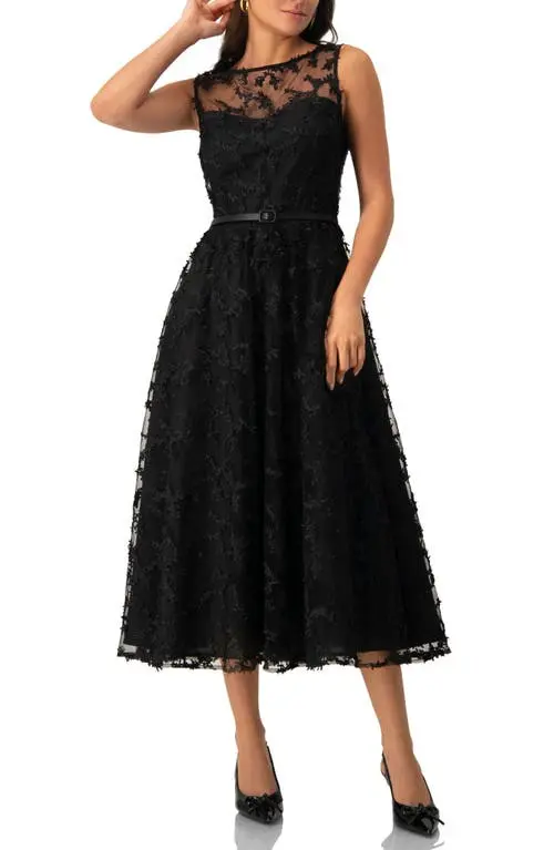 IVONNE Sleeveless Textured Maxi Dress