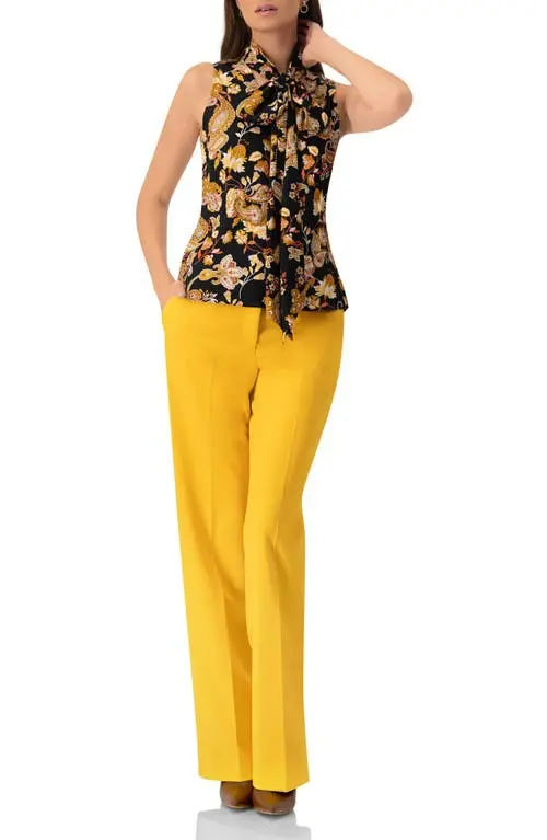 IVONNE Printed V-neck Sleeveless Blouse With Neck Ties