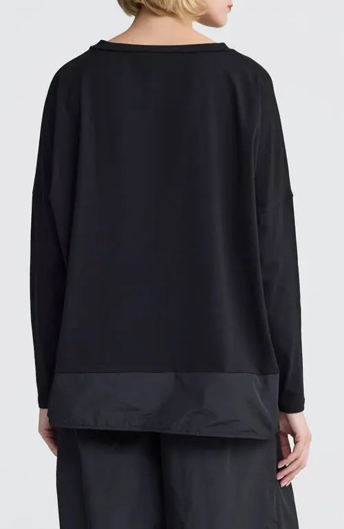 LUUKAA Colorblock Blouse With Asymmetrical Hem