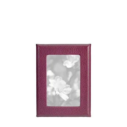 GRAPHIC IMAGE 4" X 6" Studio Frame - Wine
