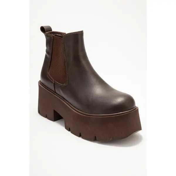 FOREVER & ALWAYS SHOES Leather Platform Chelsea Boots - Brown Leather