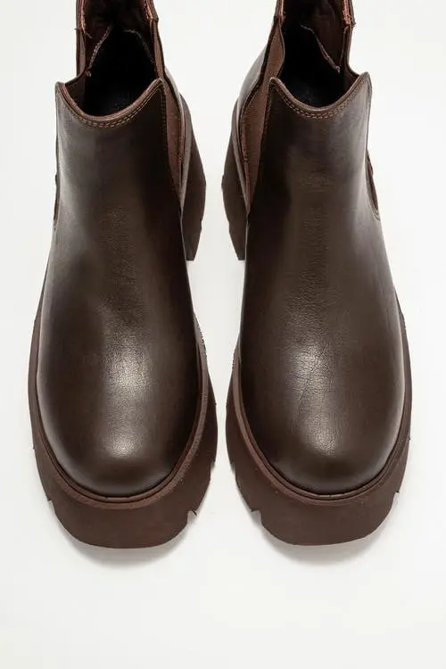 FOREVER & ALWAYS SHOES Leather Platform Chelsea Boots - Brown Leather