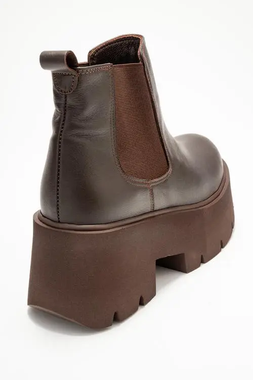 FOREVER & ALWAYS SHOES Leather Platform Chelsea Boots - Brown Leather