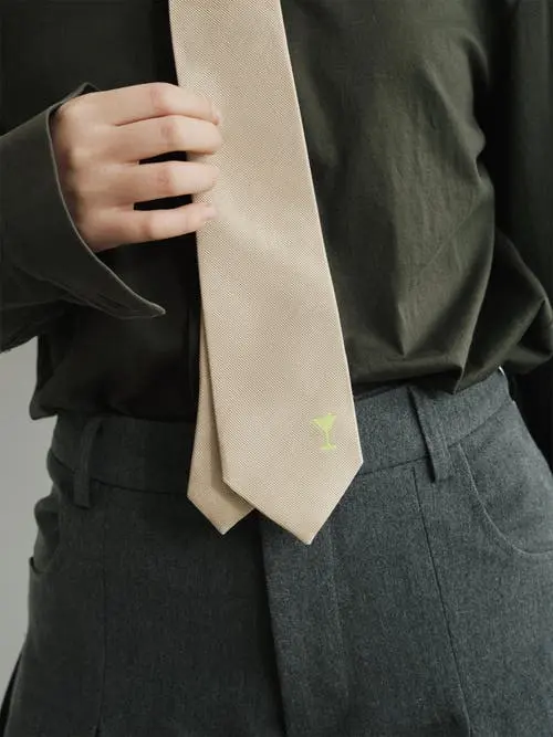 LOST PATTERN Silk Tie With Embroidery - Khaki