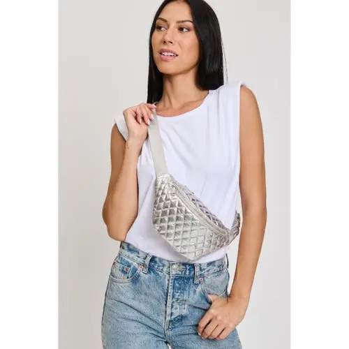 MODA LUXE Quilted Metallic Belt Bag