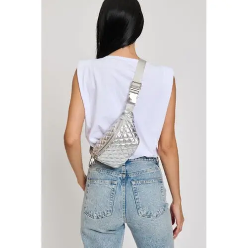 MODA LUXE Quilted Metallic Belt Bag