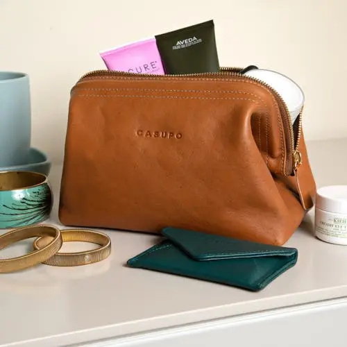 CASUPO Leather Toiletry Bag - Natural