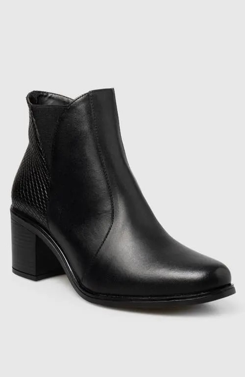 MANELA Alei Block Heel Bootie - Black