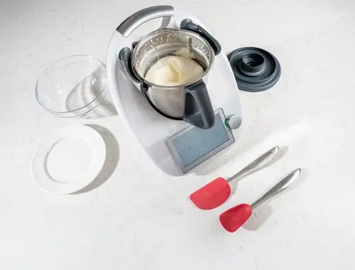 CUISIPRO Silicone And Stainless Steel 11.5-inch Spoon