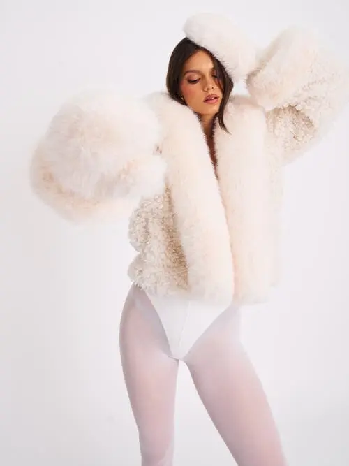 MISS CIRCLE NEW YORK Katia Faux Fur Mittens