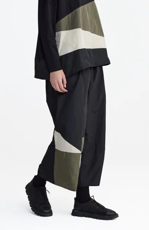 LUUKAA Cropped Graphic Pants