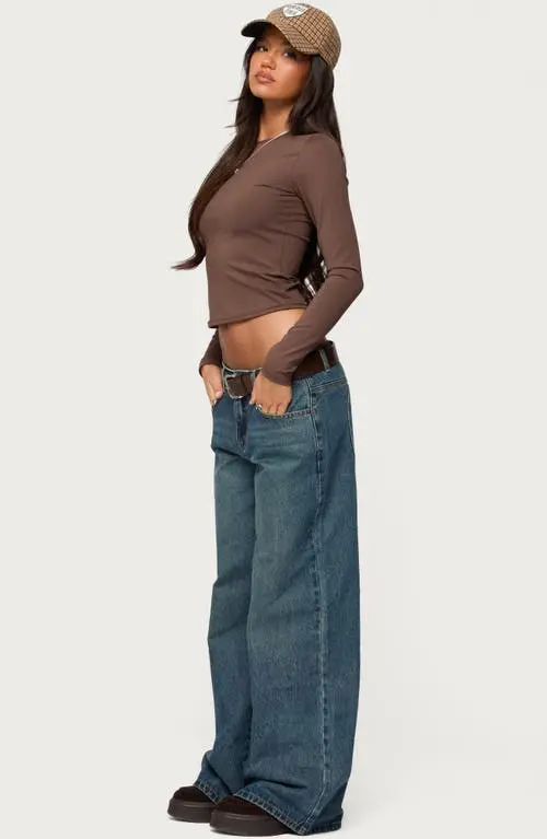 EDIKTED Tay Long Sleeve Crop Top - Brown