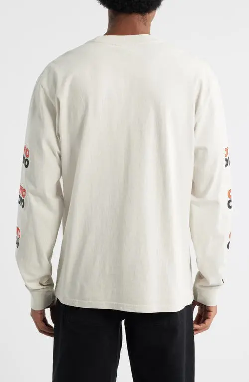 SANTO STUDIO Finish Line Long Sleeve Graphic T-shirt