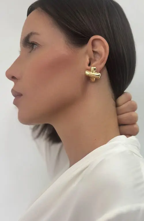 ST. MORAN X Statement Earrings