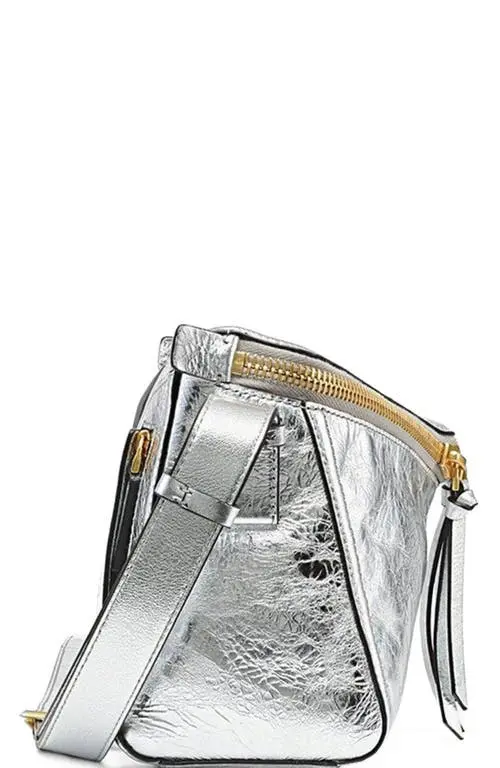 Mcm Diamant 3d Shoulder Bag - Silver