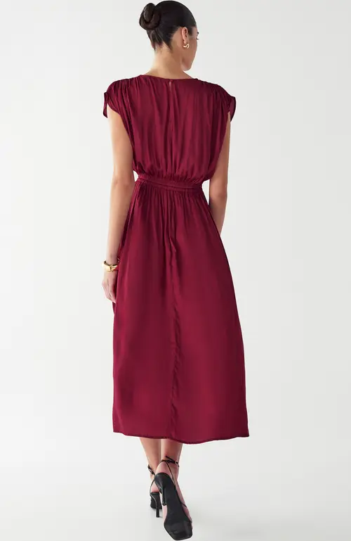 WILLA Carol Tucked Midi Dress