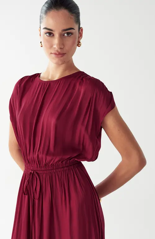 WILLA Carol Tucked Midi Dress