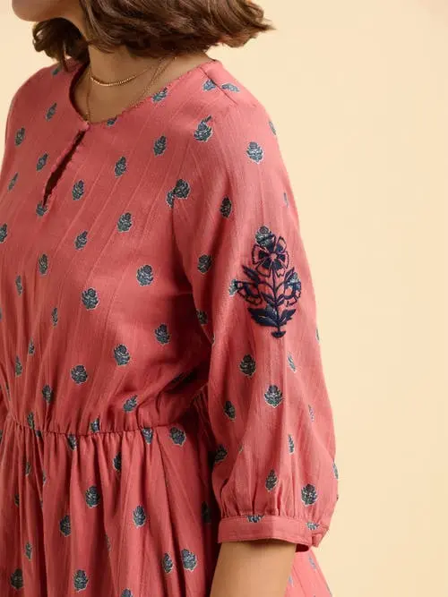 BRAKEBURN 3/4 Sleeve Midi Dress