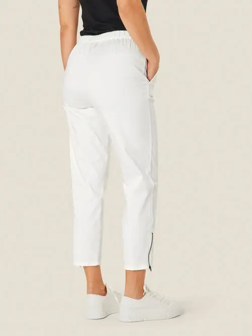 MASAI COPENHAGEN Mapadme Elastic Waist Cropped Pants - Cream