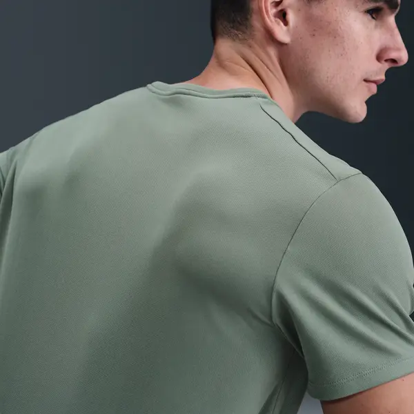 Nike Miler Dri-fit Uv Short-sleeve Running Top