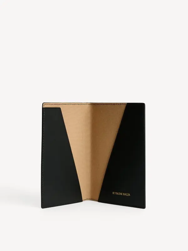 BY MALENE BIRGER Ivy Passport Holder - Dark Chokolate
