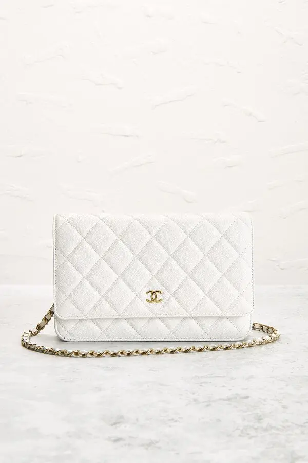 Chanel Caviar Wallet On Chain - White