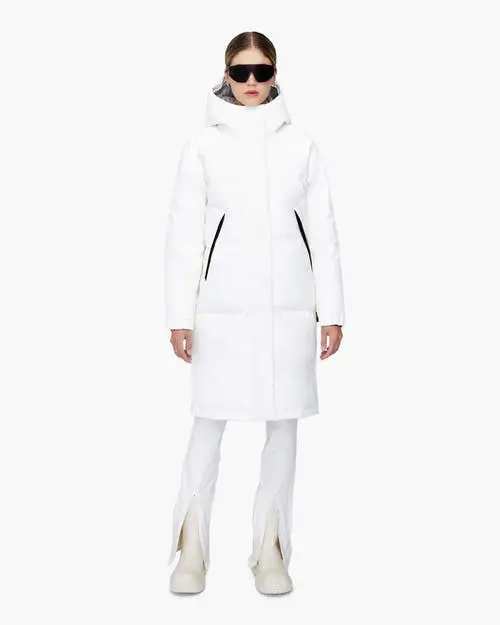 QUARTZ CO. Ines Hooded Down Winter Jacket