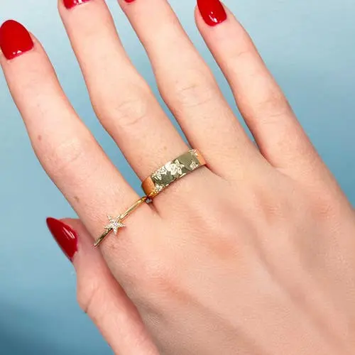 THE LOVERY FINE JEWELRY Diamond Star Ring - Yellow Gold