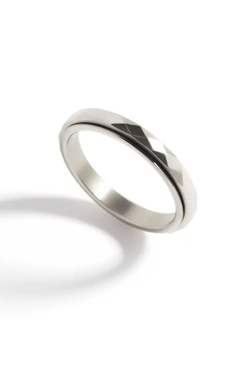MINT & LILY Dainty Hammered Band Spinning Fidget Ring - Silver