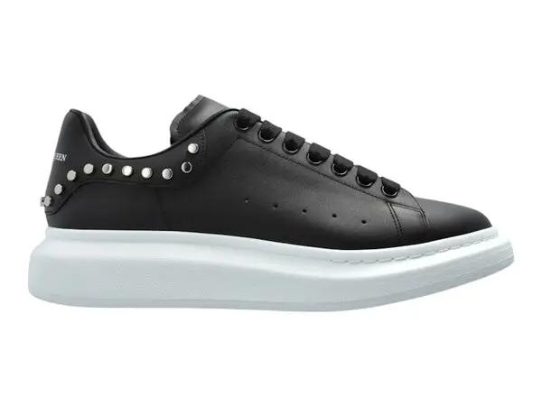 Alexander McQueen Oversized Studded Sneakers - Black/silver