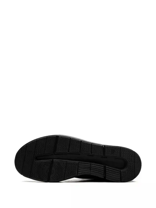 On The Roger Advantage Sneakers - Black