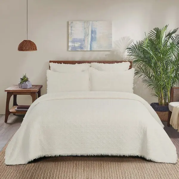 C&F HOME Trellis Cotton Quilt Set Reversible And Machine Washable - Off-white