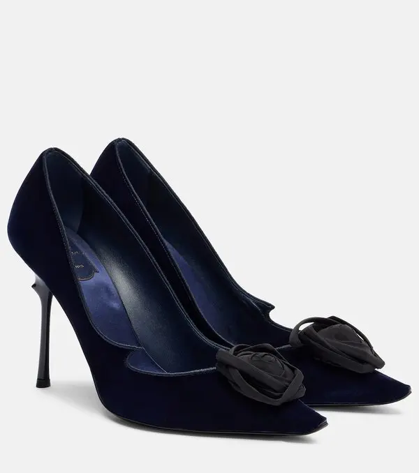 ROGER VIVIER Rose Vivier 100 Floral-appliqué Velvet Pumps - Blue