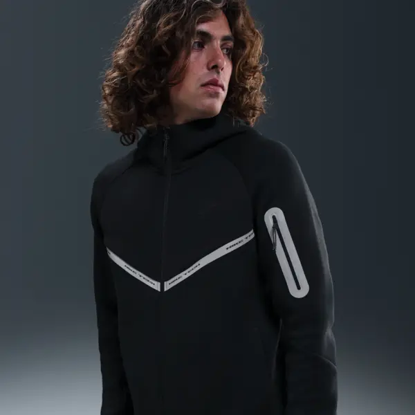 Nike Tech Fleece Windrunner Jacket With Reflective Accents - Black