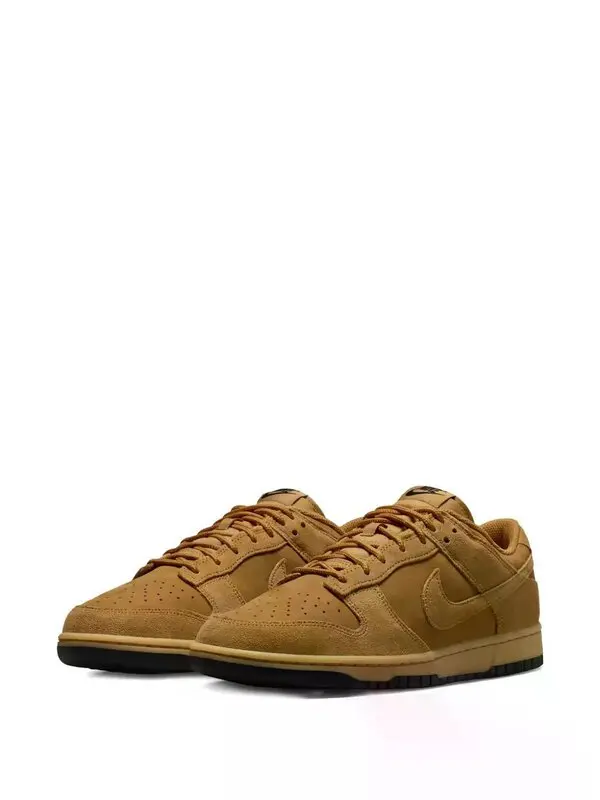 Nike Dunk Low Retro Sneakers - Brown