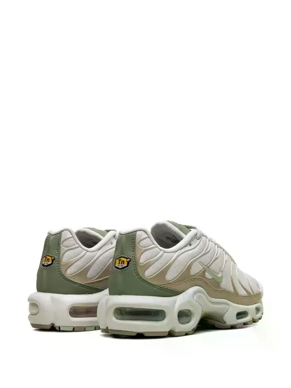 Nike Air Max Plus Sneakers - White