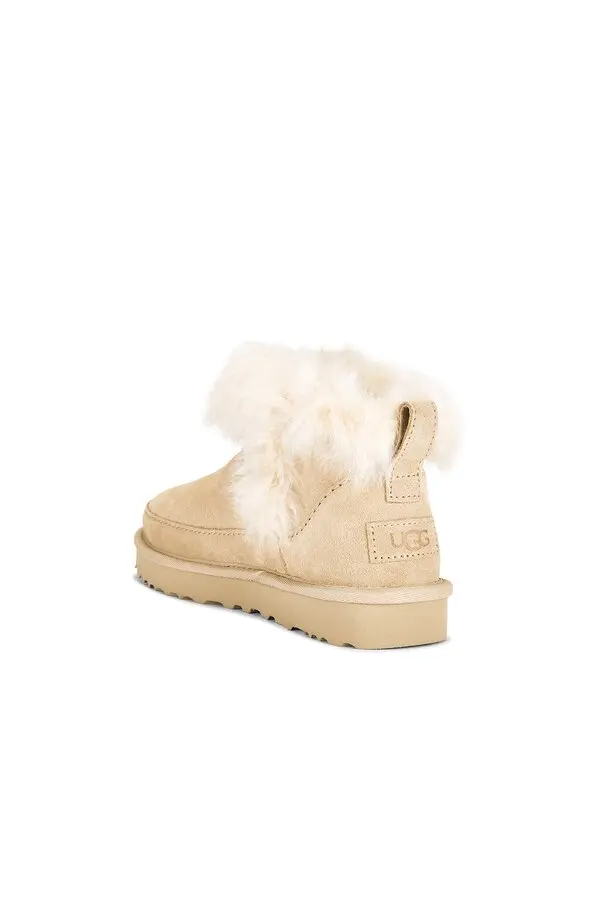 UGG Classic Ultra Mini Chalet Boot